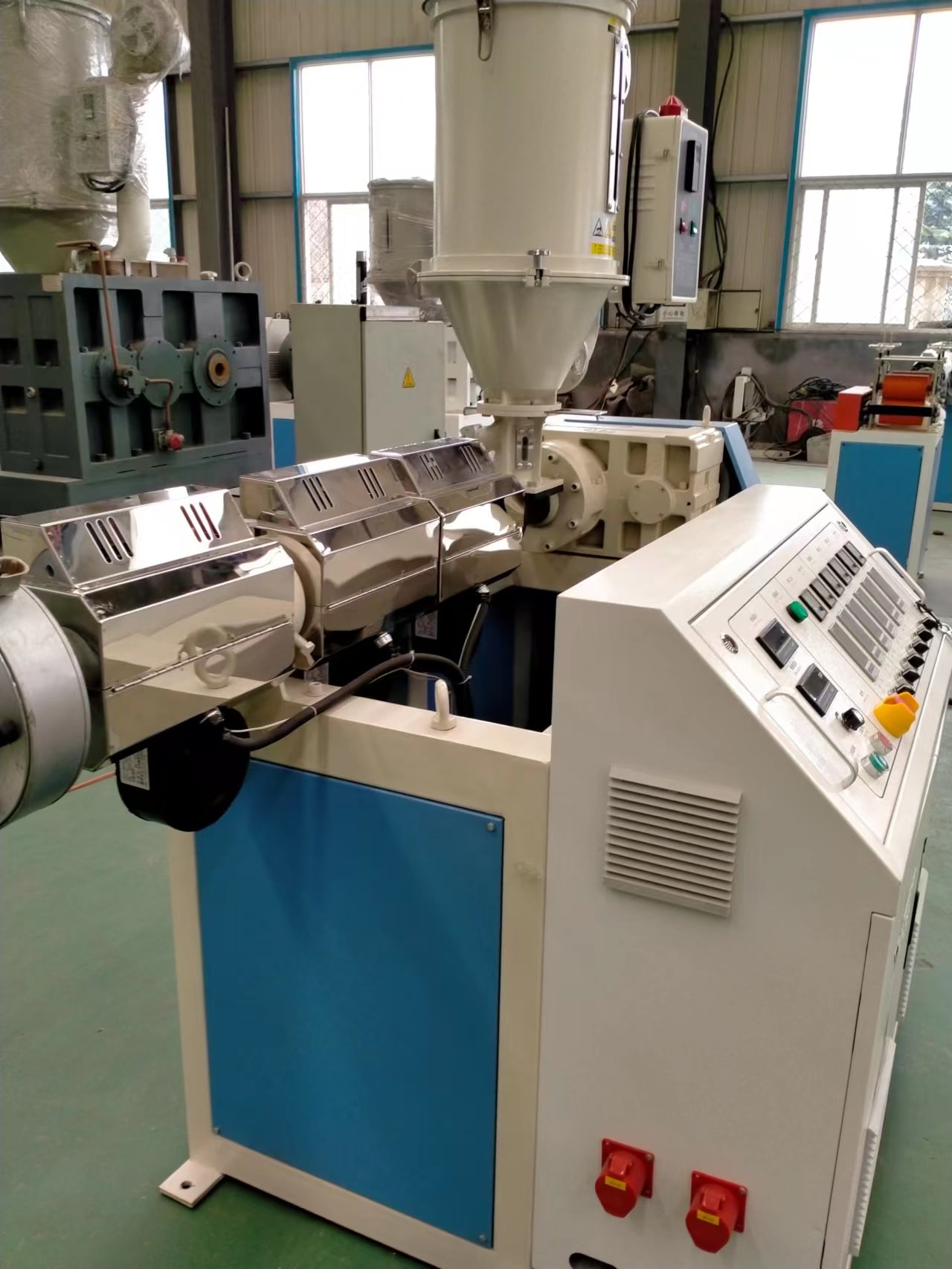 Extruder&Expander of Single-wall Heat Shrinkable Tubing - WOLJIA ...