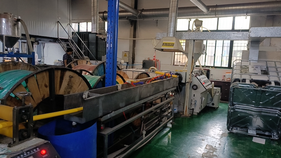 Range Optional Extruder of Continuous Heat Shrink Busbar Sleeve ...